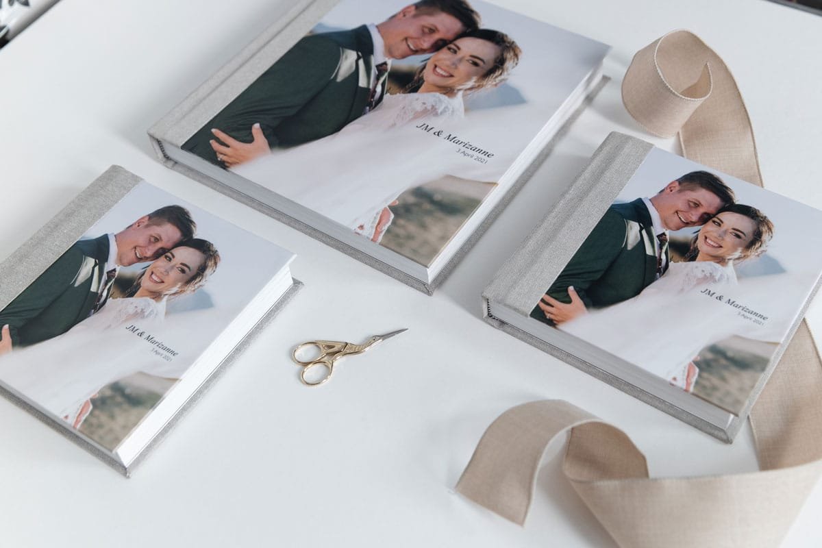 Custom Wedding Album - Capture Your Love Story Beautifully